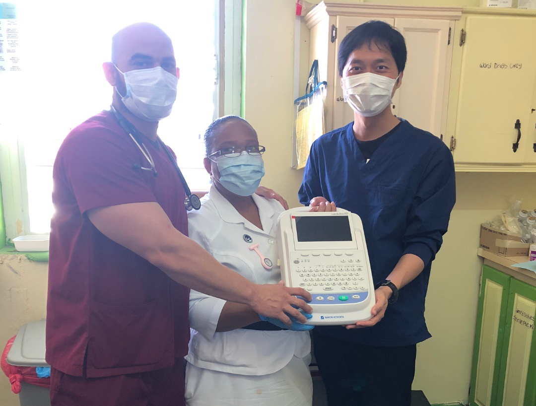 【南方日报】中山一院援外医生吴德熙：这个国家 一半的人”都认识他 中山大学附属第一医院